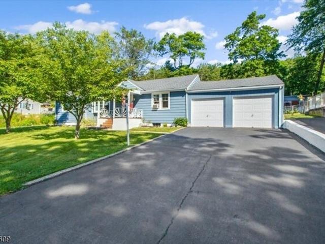 Oslo Dr, Rockaway, Home For Sale