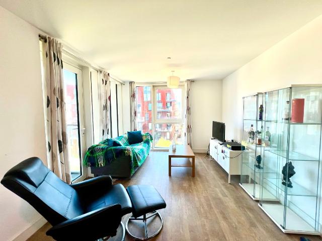 Oslo Tower, Surrey Quays SE8, 2 bed flat to rent, £2,800 pcm | PrimeLocation