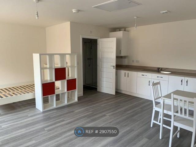 Osprey Drive, Cambridge CB2, Studio to rent, £1,400 pcm | PrimeLocation
