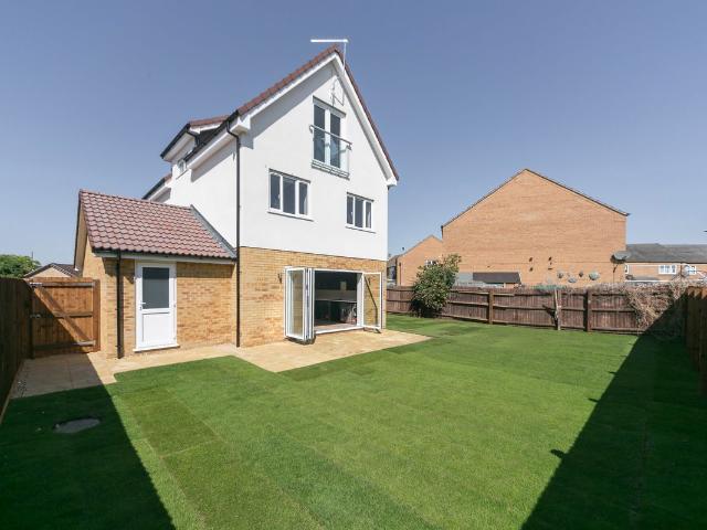 Osprey Place, March PE15, 5 bed property to rent, £1,850 pcm | PrimeLocation