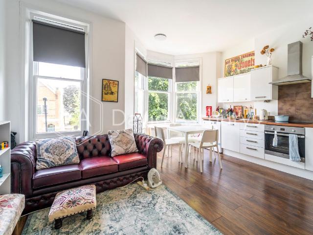 Ossian Road, Couch End, London N4, 1 bed flat to rent, £1,900 pcm | PrimeLocation