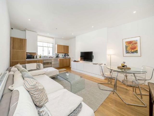 Ossington Street, London W2 2 bed flat to rent £3,445 pcm £795 pw