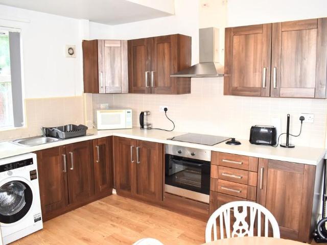 Ossory Street, Rusholme, Manchester 4 bed end of terrace house to rent £2,600 pcm £600 pw