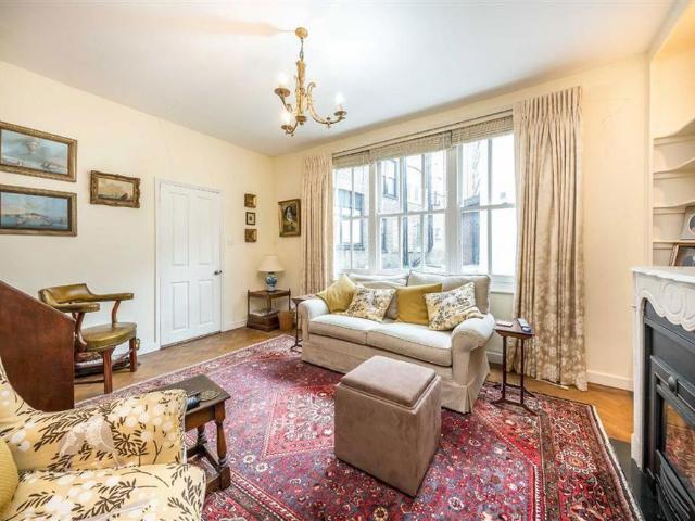 Osten Mews, London SW7 4 bed house to rent £6,067 pcm £1,400 pw
