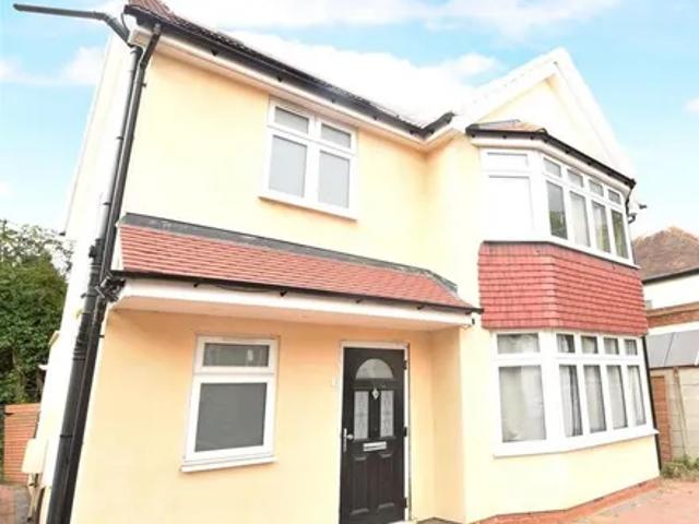 Osterley Avenue, London, TW7 4QF, United Kingdom | 5 bed house for rent #139071140 | Rentberry