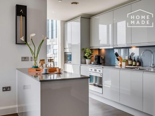 Ostro Tower, Canary Wharf E14, 1 bed flat to rent, £2,675 pcm | PrimeLocation