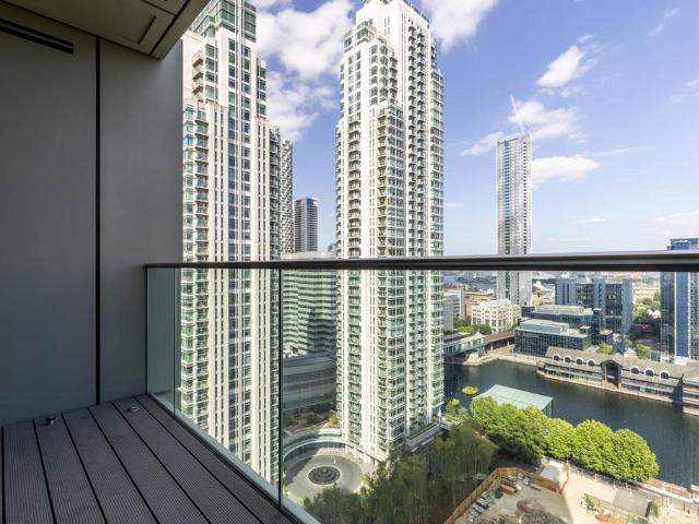 Ostro Tower, Canary Wharf, London, E14 1 bed flat to rent £2,845 pcm £657 pw