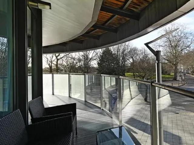 Oswald Building, 374 Queenstown Road, London, SW11 8PP, United Kingdom | 1 bed apartment for rent #138776766 | Rentberry