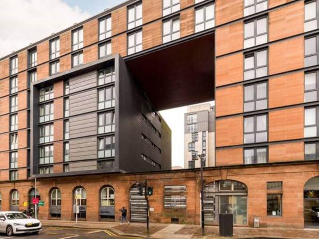 Oswald Street, Glasgow, 1 bed flat to rent £1,095 pcm £253 pw