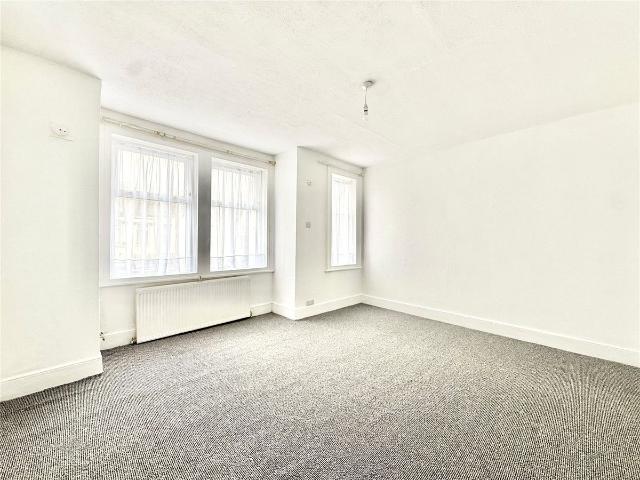 Oswald Road, Southall UB1, 4 bed terraced house to rent, £2,300 pcm | PrimeLocation