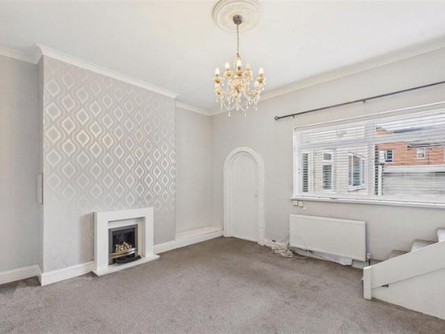 Oswald Terrace South, Castletown, Sunderland, Tyne & Wear, SR5 3BG