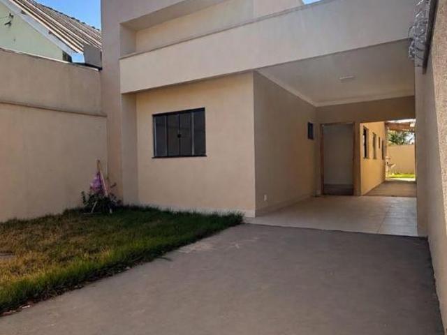 Oportunidade | 3Q SENDO 1 suíte | Pé direito elevado | 180 m²