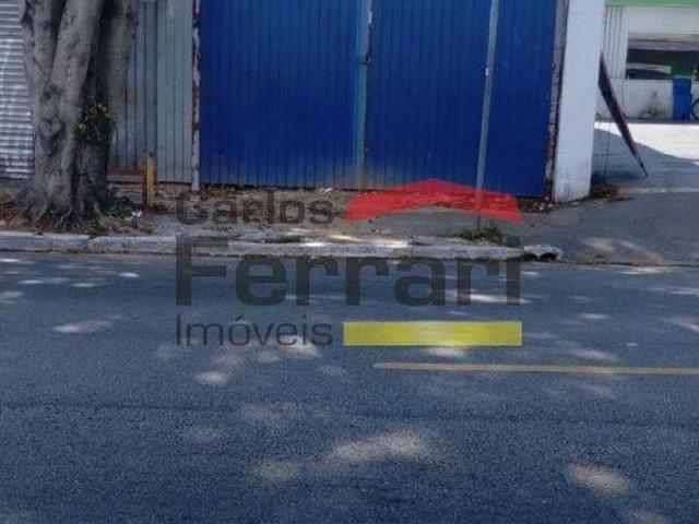 Oportunidade, 150 metros com 6 metros de frente e 25 de fundo