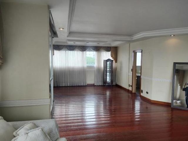 OPORTUNIDADE* 200 M2 TORRE ÚNICA 3 VAGAS