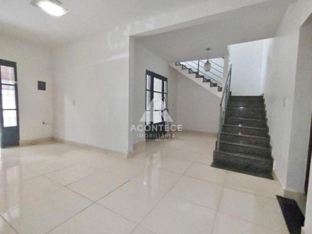 Oportunidade + 2 Suítes + DCE + 6 Vagas + Localização Top! QE 26, Guará II