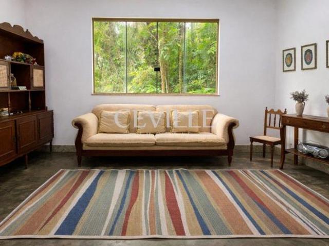 Oportunidade! 330m² | terreno 1.000m² | 4 quartos