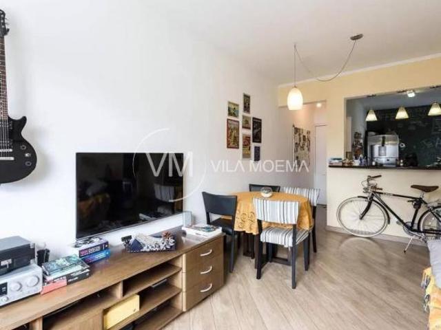 Oportunidade! 74 m², 2 quartos, 1 vaga, fora da rota, localização premium em Moema Pássaros!