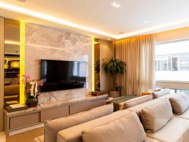 Apartamento totalmente reformado com acabamentos de alto padrão Amplitude, elegância e exclusividade