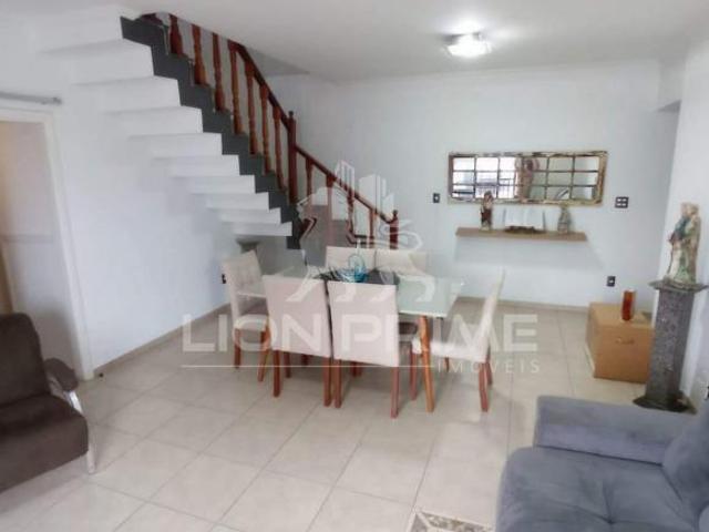 OPORTUNIDADE, Cobertura à venda de 4 quartos, 2 suítes no Bairro Aparecida