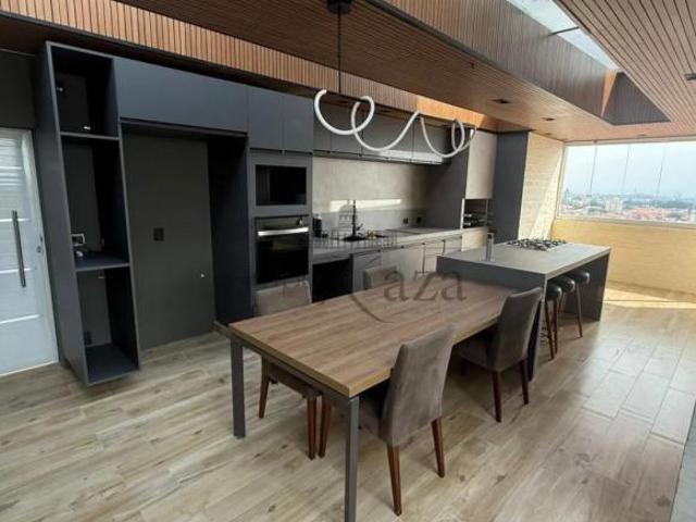 Oportunidade Cobertura Duplex Bosque dos Eucaliptos Condomínio Varandas 3 Dormitórios 200m