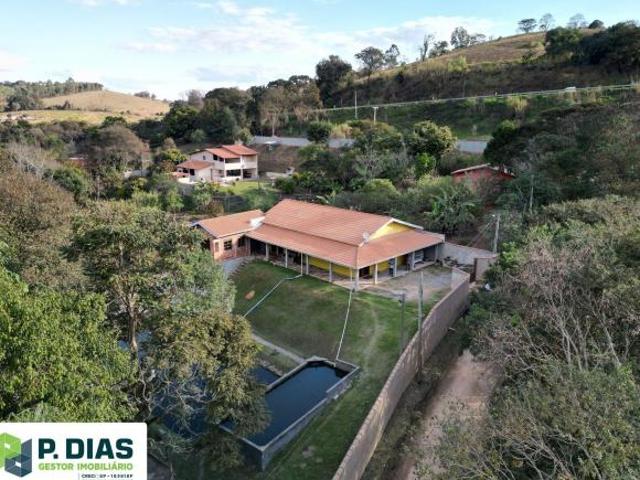 Oportunidade com muito potencial para investir em um casa de campo na região do Circuito das Águas