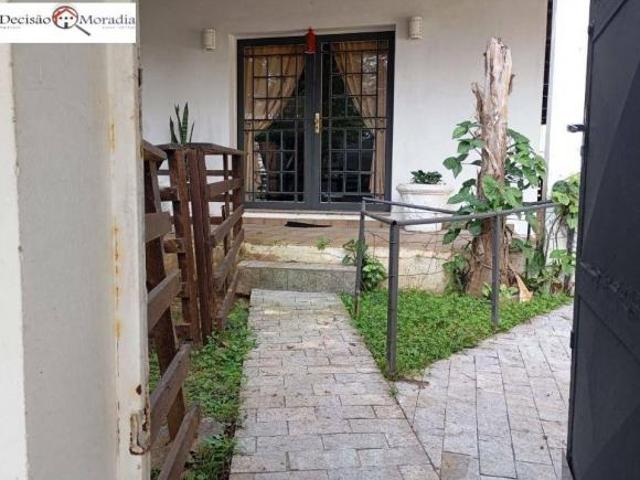 Oportunidade com 4 dormitórios, 3 suítes à venda,1.326,50 m² por R$ 1.599.000 Granja Viana Carap