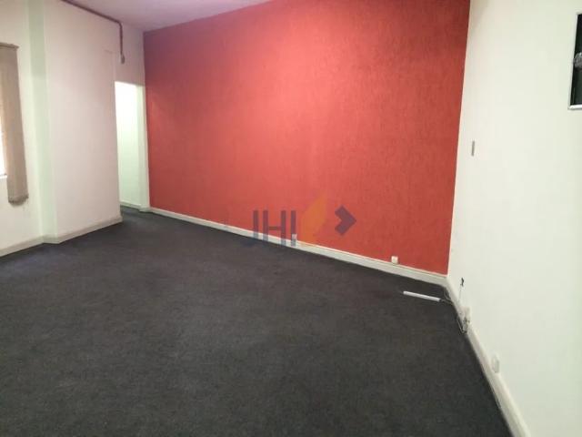 Oportunidade Conjunto Comercial na República!