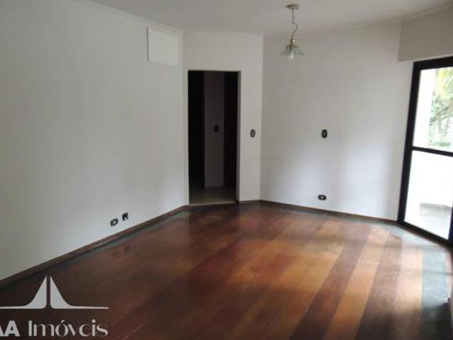 OPORTUNIDADE CORAÇÃO DE ALPHAVILLE, 3 DORMTS, 2 GARAGENS!