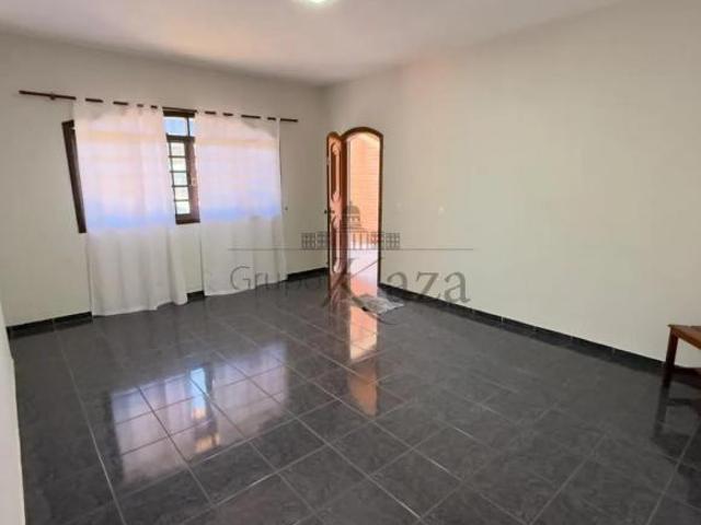 Oportunidade Casa 4 Dormitórios Vila Tatetuba 138m²