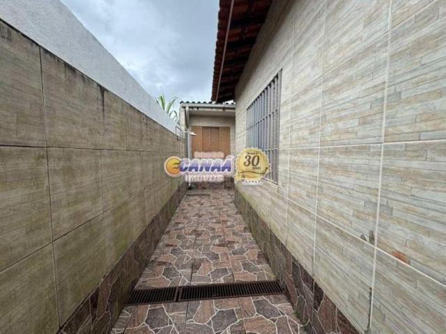 Oportunidade! Casa 2 dormitórios + edicula na Praia de Mongaguá