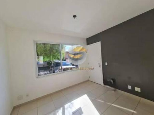 Oportunidade, Casa 2 dormitórios, 2 vagas, segurança, lazer, fácil acesso.