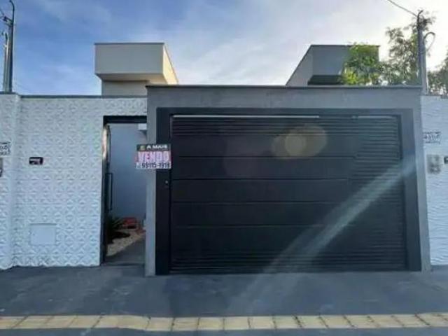 Oportunidade ! Casa 3 Quartos para Venda no Setor Goiá 2 Goiânia