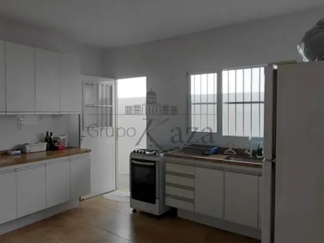 Oportunidade Casa Térrea Jardim das Indústrias 3 Dormitórios 110m²