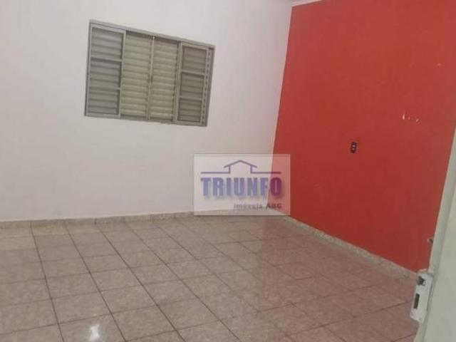 OPORTUNIDADE CASA TÉRRE BOM PARA IDOSO/CADEIRANTE por R$ 340.000 Vila Linda Santo André/SP