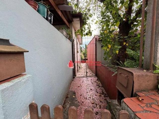 OPORTUNIDADE! CASA TÉRREA 180 M ´PAREA CONSTRUIDA