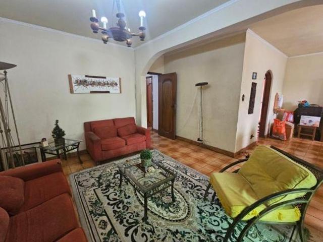 Oportunidade | Casa térrea | 265m² terreno | Quintal amplo | Próx. metrô