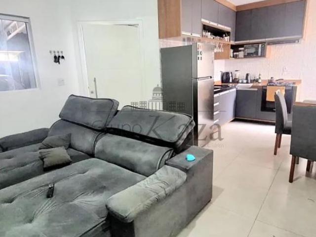 Oportunidade Casa Térrea com Edícula Setville Altos de São José 3 Dormitórios 170m²
