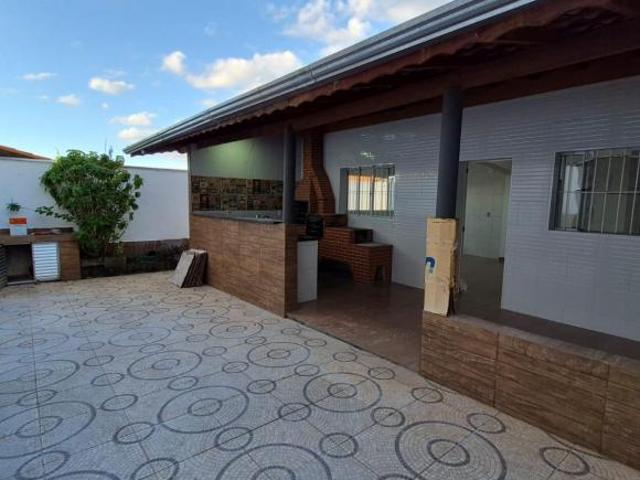 Oportunidade! Casa Térrea com Suíte, Escritório e Espaço Gourmet