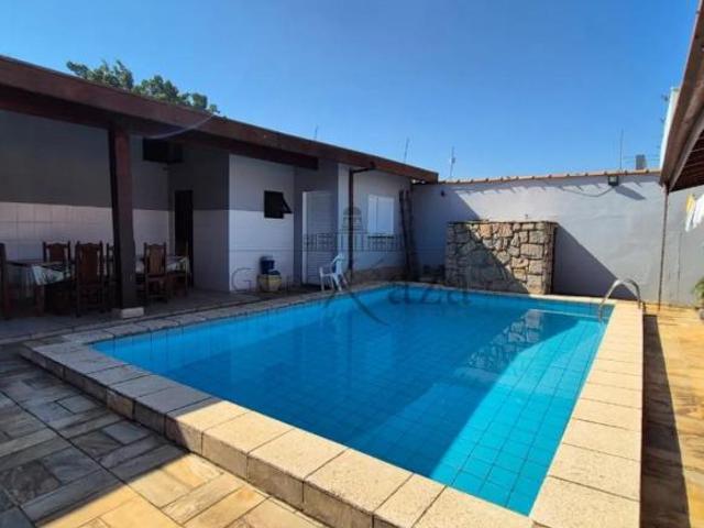 Oportunidade, Casa térrea, Condomínio Morada da Serra Urbanova, 4 Dormitórios, Área Gourmet, Piscina