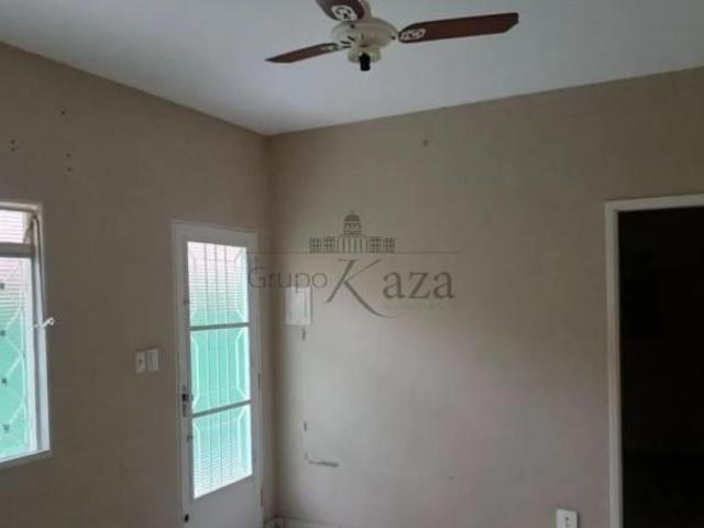 Oportunidade Casa Térrea Cidade Jardim Jacareí 2 Dormitórios 100m²