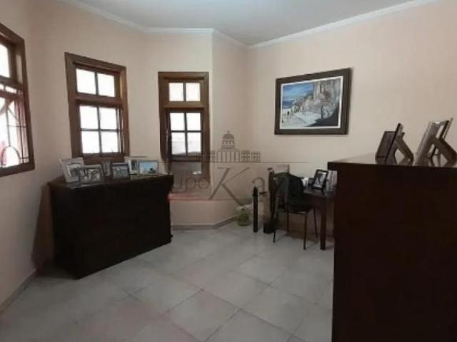 Oportunidade Casa Térrea Cidade Jardim Jacareí 3 Dormitórios 180m²
