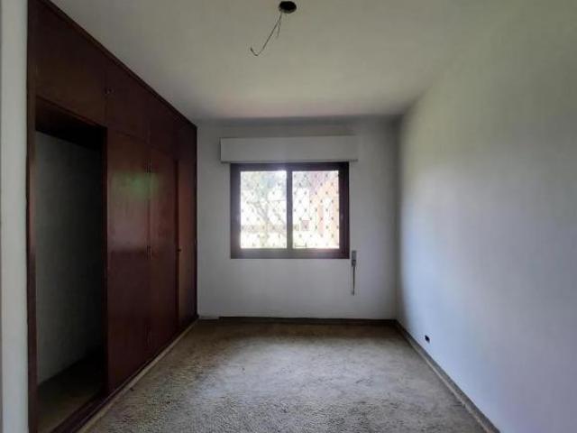 OPORTUNIDADE CASA TÉRREA INTERLAGOS