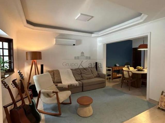 Oportunidade Casa Térrea Jardim das Indústrias 2 Dormitórios 125m²