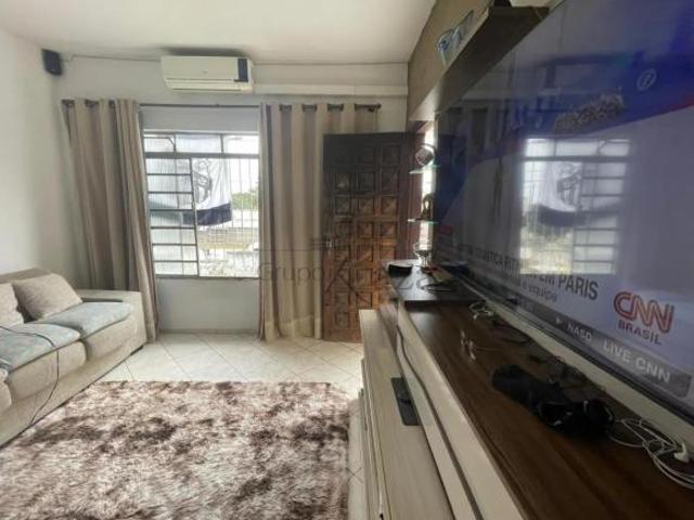 Oportunidade Casa Térrea Jardim das Industrias 3 Dormitórios 208m²