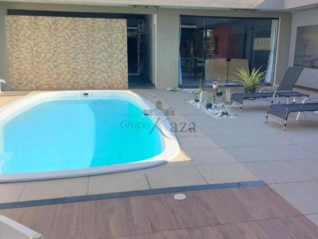 Oportunidade Casa Térrea Jardim Vale do Sol 3 Dormitórios 404m² 5 Vagas na Garagem Estud