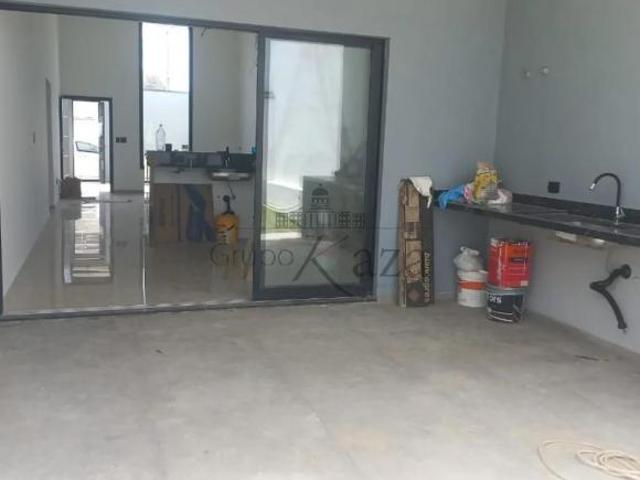 Oportunidade Casa Térrea Loteamento Villa Branca 3 Dormitórios 160m² Estuda Permuta