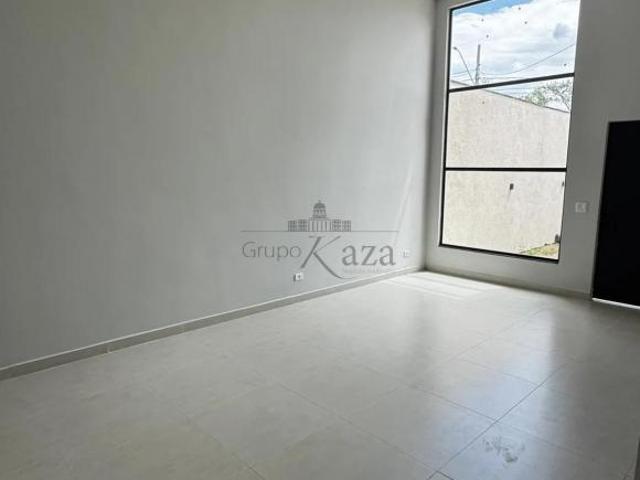 Oportunidade Casa Térrea Setville Altos de São José 2 Dormitórios 88m²