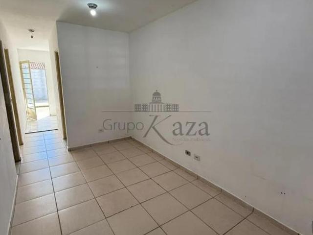 Oportunidade Casa Térrea Vila Monterrey 2 Dormitórios 60m²