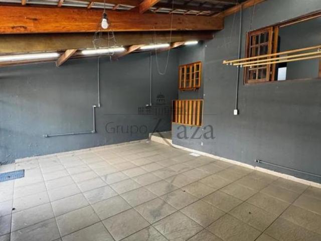 Oportunidade Casa Vila Branca Jacareí 2 Dormitórios 175m²