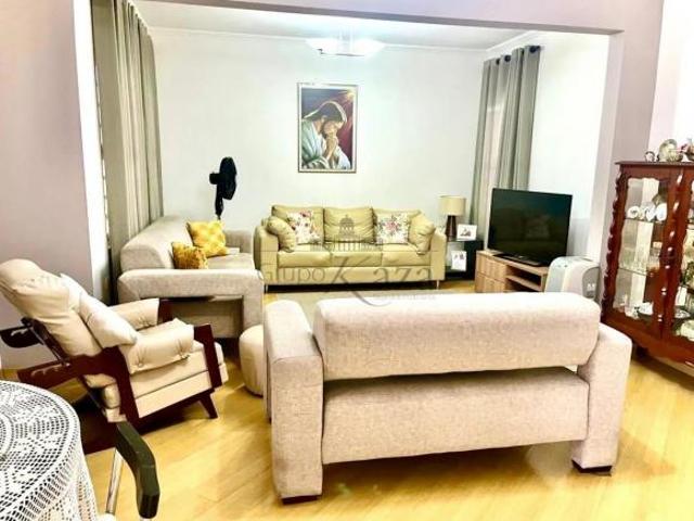 Oportunidade Casa Vila Industrial 3 Dormitórios 210m²